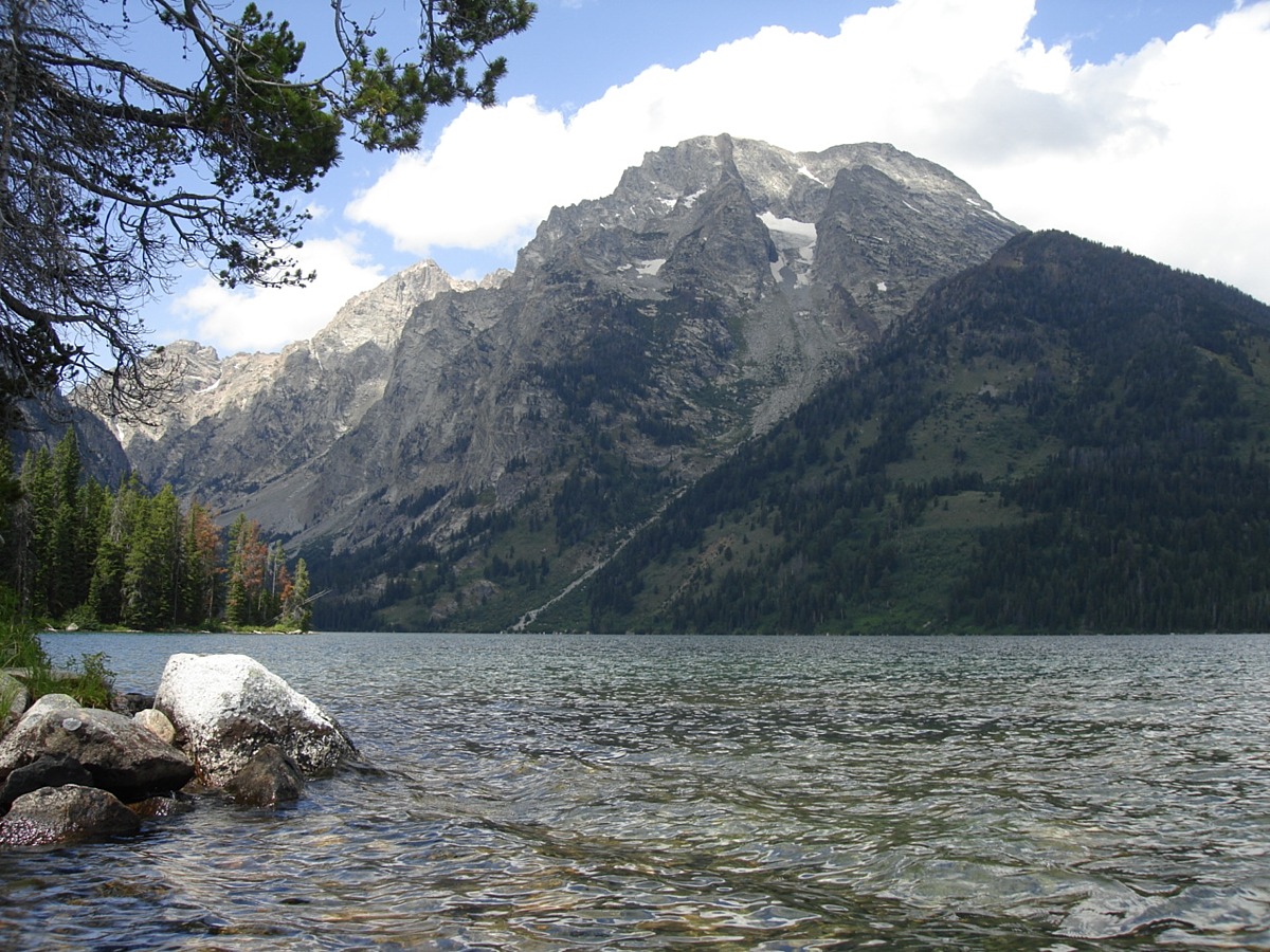 Leigh Lake | Natural Atlas