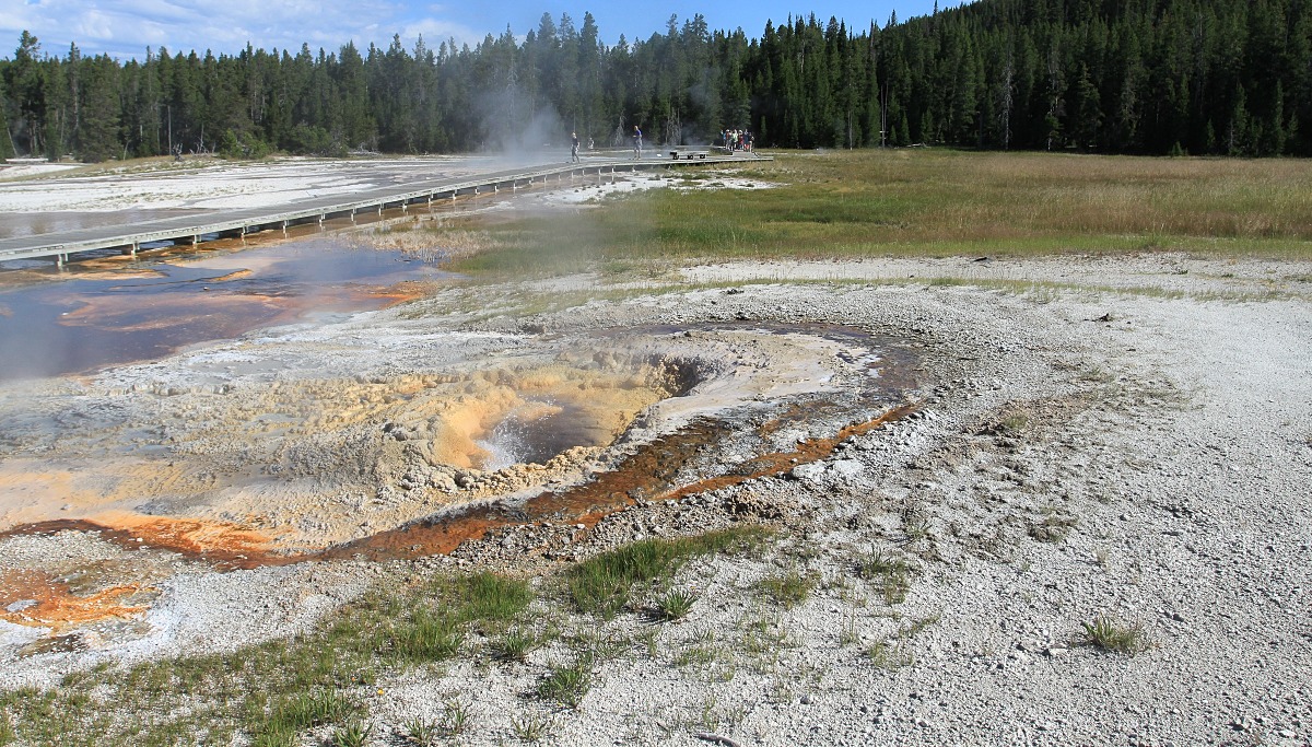 Pump Geyser | Natural Atlas