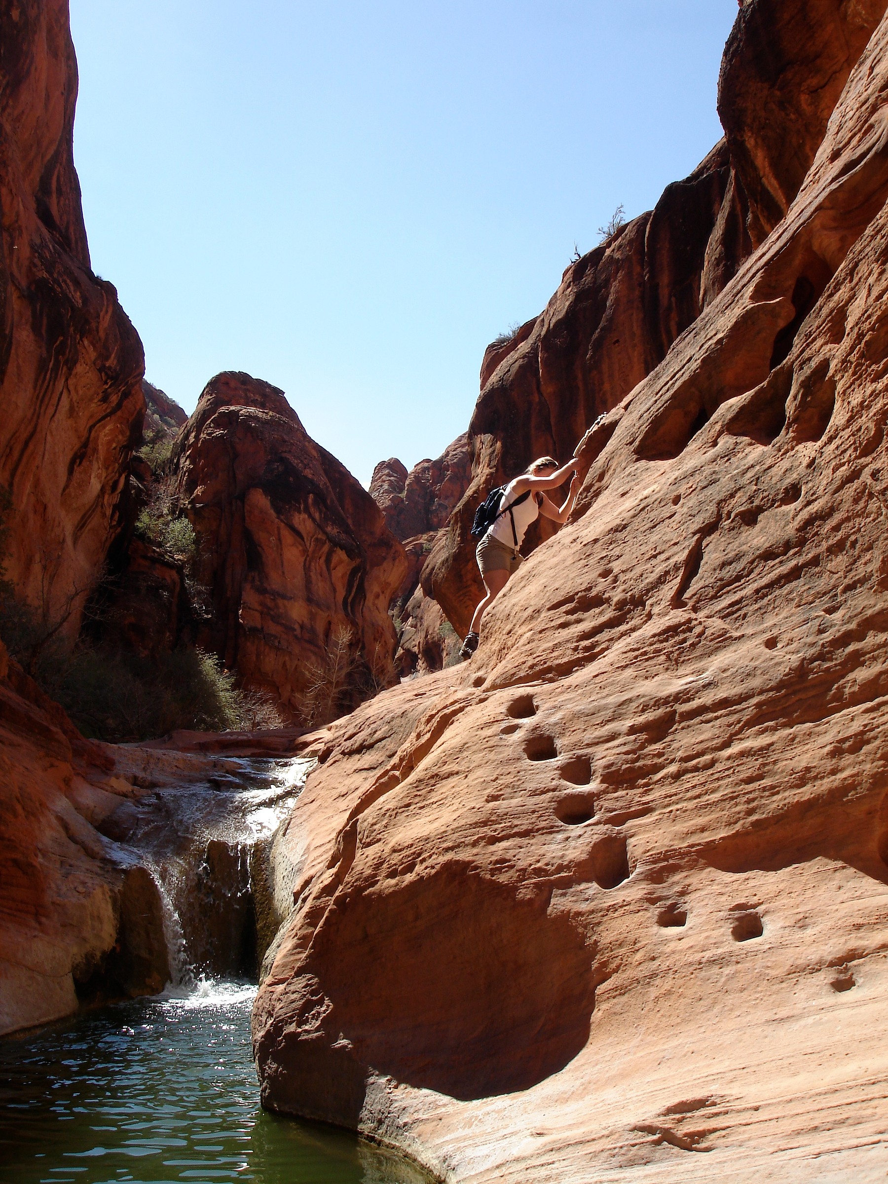 Red Cliffs Trailhead | Natural Atlas