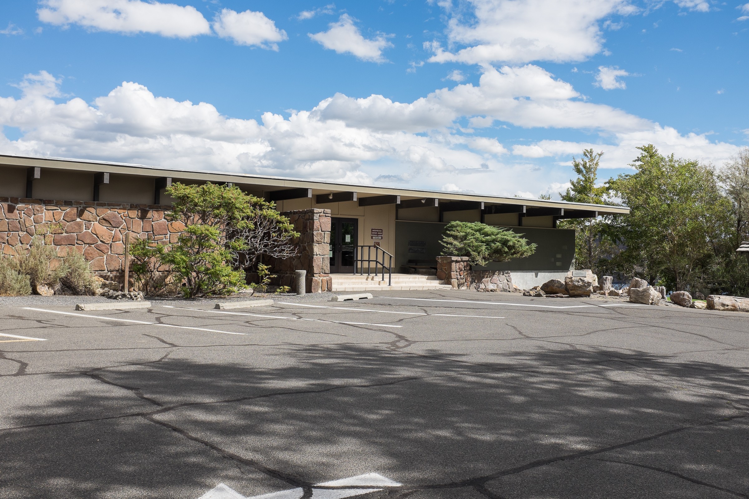 Ginkgo Petrified Forest Interpretive Center | Natural Atlas