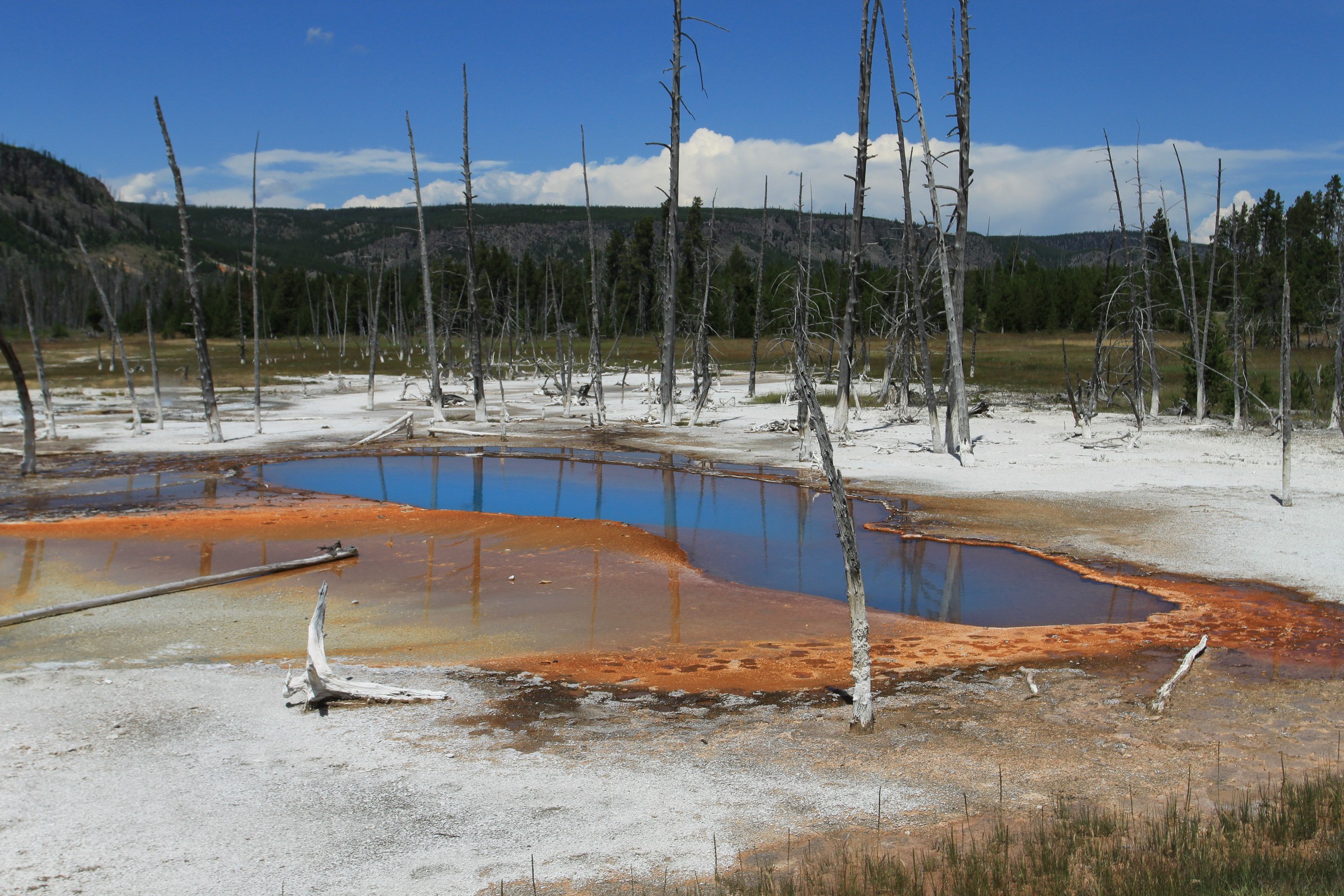 Black Sand Basin | Natural Atlas