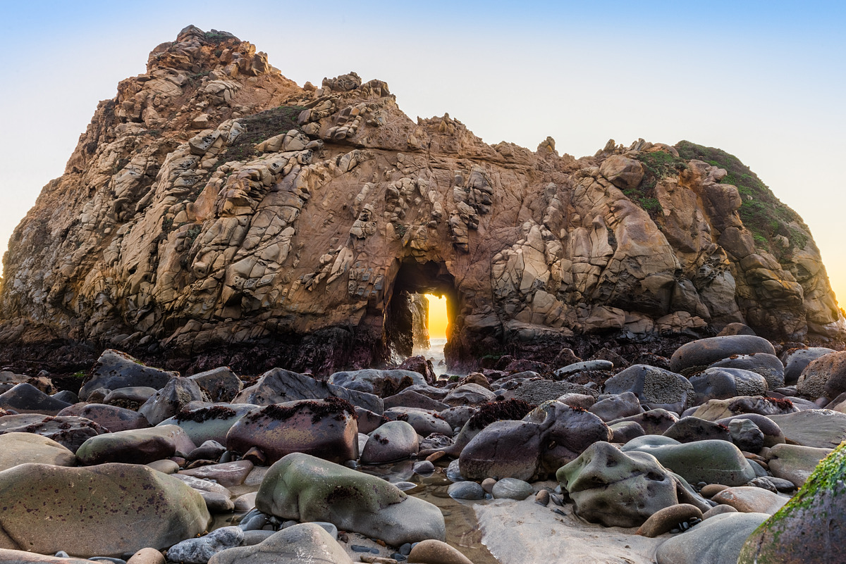 Keyhole Rock | Natural Atlas