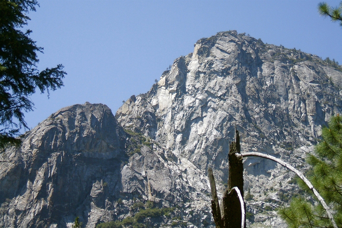 The Three Brothers Map (Yosemite) – Natural Atlas