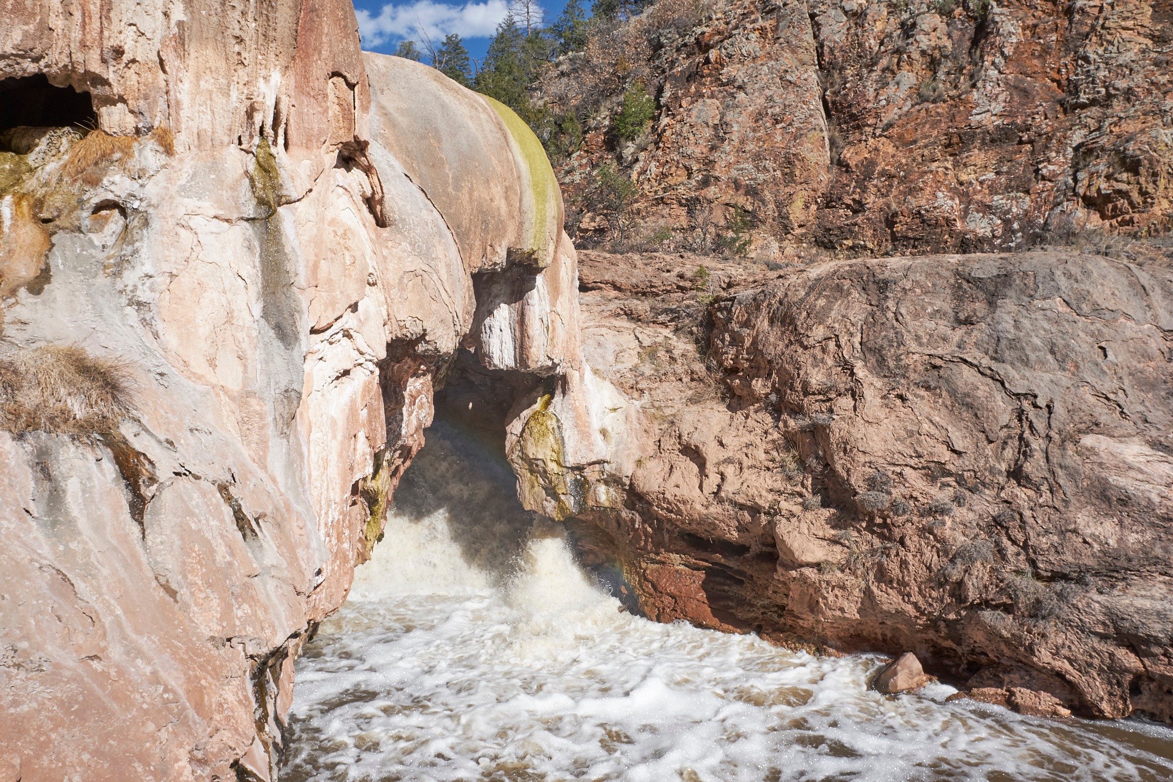 Soda Dam Falls | Natural Atlas