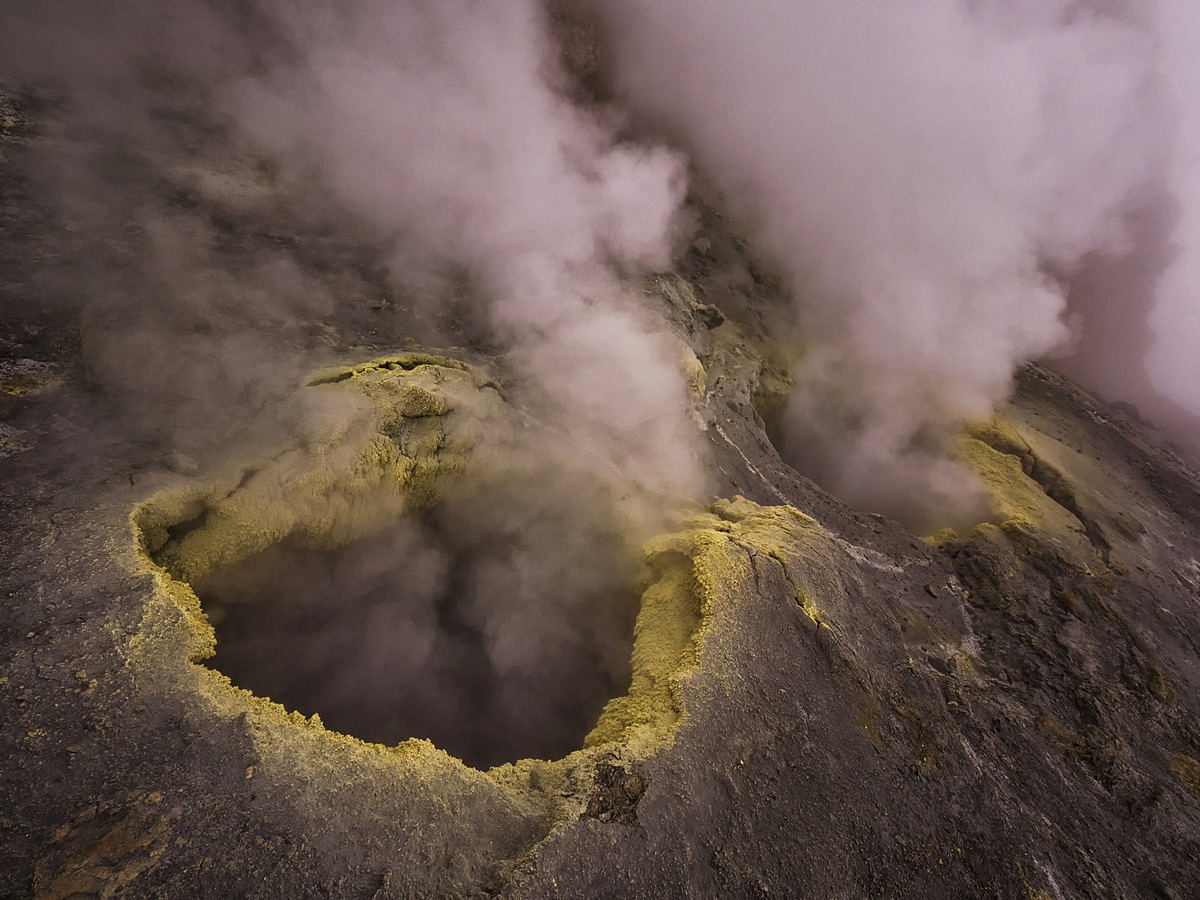 Fumaroles | Natural Atlas